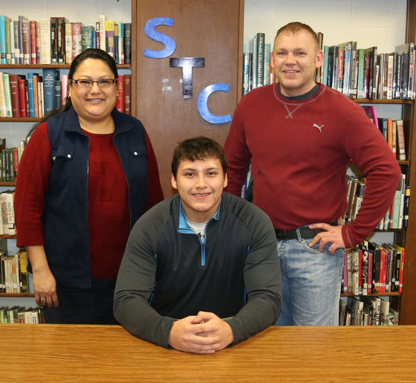 Five from STC football team commit to play college ball | News, Sports ...